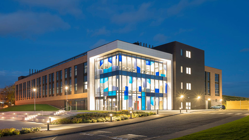 Electrochemical Energy Conversion and Storage Laboratory | CREST ...