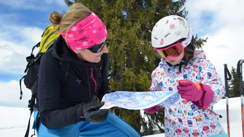 Julie’s ski maps become a hit on the slopes | Alumni | Loughborough ...
